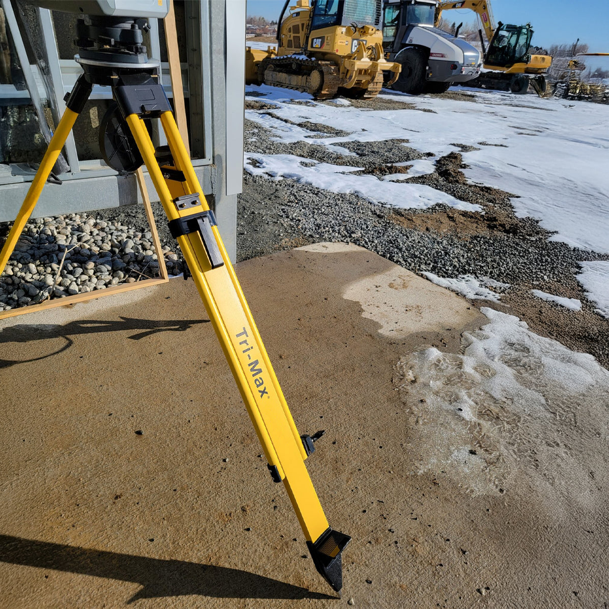 Seco Tri-Max Heavy Duty Fibreglass Tripod — Trig Instruments NZ